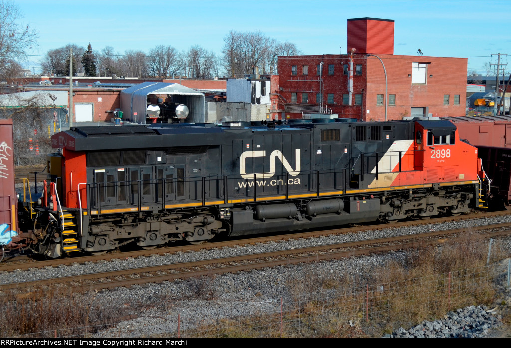 CN 2898